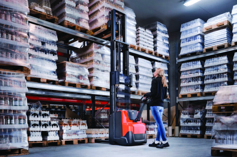 Material Handling Solutions for Retail Industry